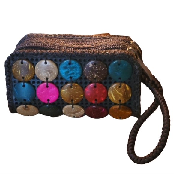 Hand Crafted | Bags | Hp Vtg Handmade Macrame Plastic Canvas Wrist ...